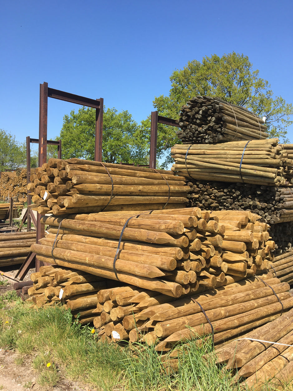 Tuinhout palen, weidepalen, ronde houten palen – HOUTSTOCK